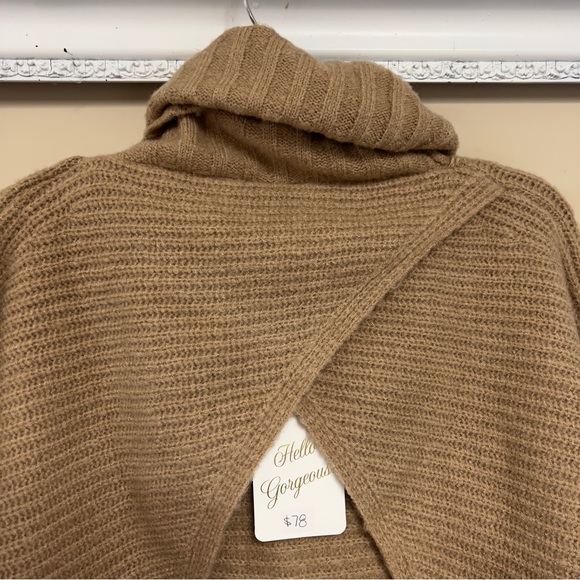 Elan | Sweaters | Elan Cableknit Cropped Sweater | Poshmark